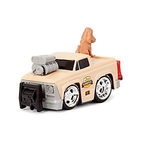 MGA Entertainment Wreck Royale Exploding Crashing Big Boss Race Car with 4 Mix 'N Match Explosive Parts