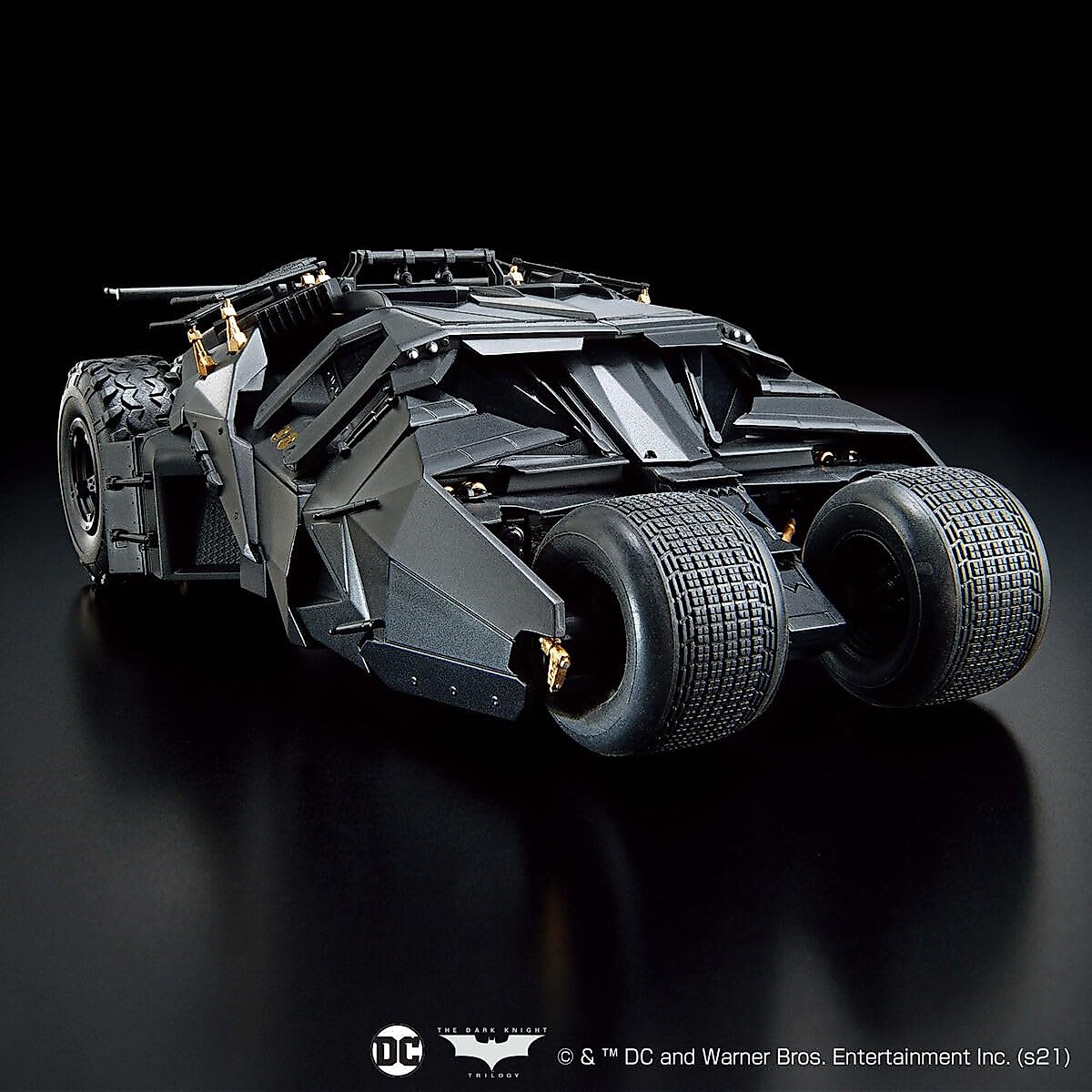 BANDAI SPIRITS DC Comics - Batman 1/35 Batmobile (Batman Begins) - Model Kit