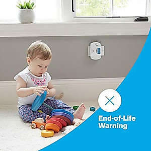 First Alert CO615 Dual-Power Plug-In Carbon Monoxide Detector with Battery Backup and Digital Display, White