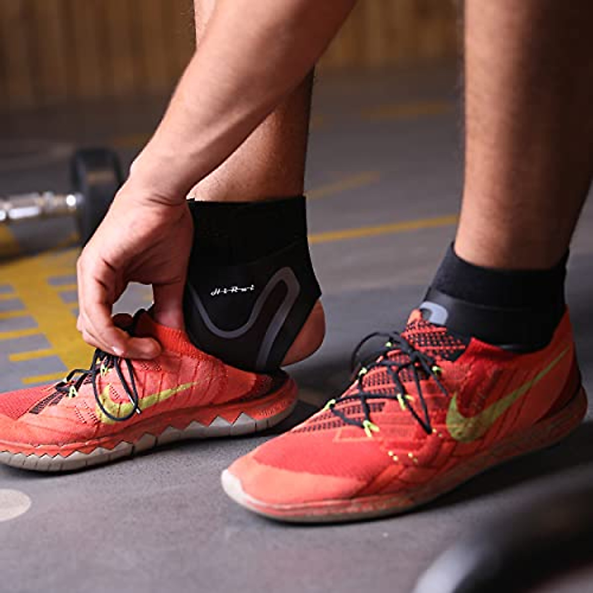 HiRui Ankle Brace Ankle Support Ankle Wrap for Running, Arthritis, Pain Relief, Sprains, Sports Injuries, Recovery, Ultra-Thin Breathable Neoprene Ankle Compression Brace (Right Foot/Medium)