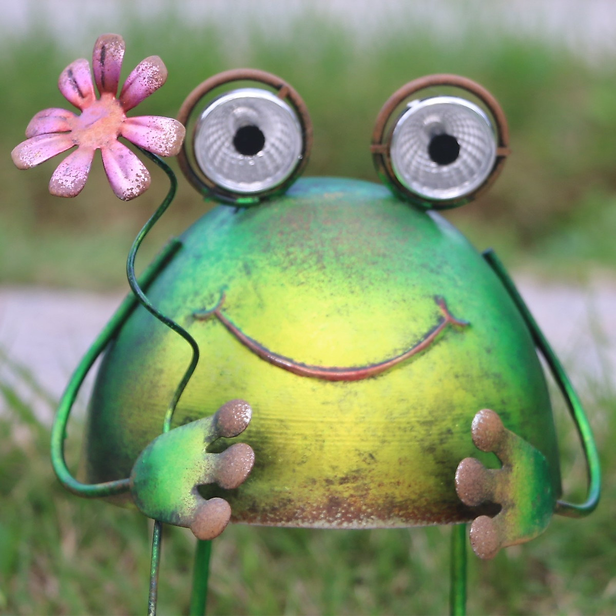 Solar Animal Lights, Metal Garden Art Frog Statue for Patio Garden Lawn Yard Flowerbed Decor