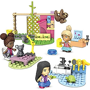 Mega Barbie Animal Grooming Station Building Set with, 97 Bricks and Pieces, Accessories and 3 Micro-Dolls, Toy Gift Set for Ages 5 and Up