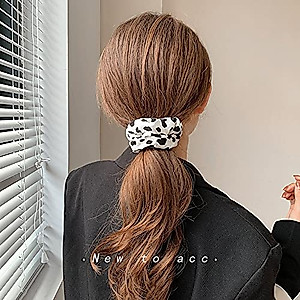 HAEVERAY Scrunchie Wristlet Bracelet Keychain,Soft Stretchable Wristband Wrist Bangle Keyring for Women Girl…