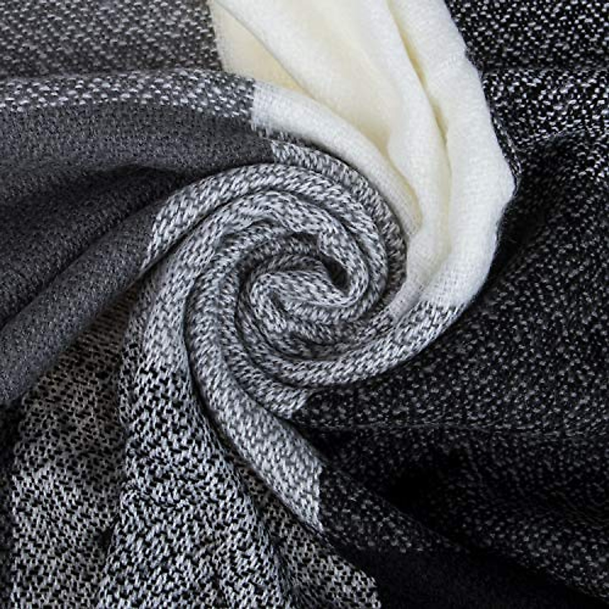 YSense Women's Long Plaid Blanket Scarf Chunky Oversized Winter Fall Warm Scarf Big Tartan Scarves Wrap Shawl Ladies Gifts