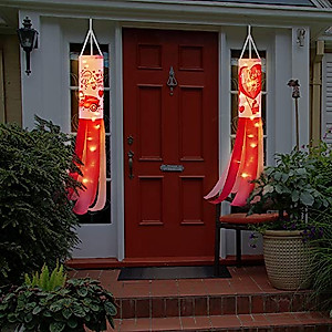 2 Pieces Happy Valentine's Day Windsock Polyester Garden Windsock Heart Pattern Windsock Flag Outdoor Hanging Decorative Windsocks for Valentine's Day Front Yard Patio Lawn Garden (Romantic Style)