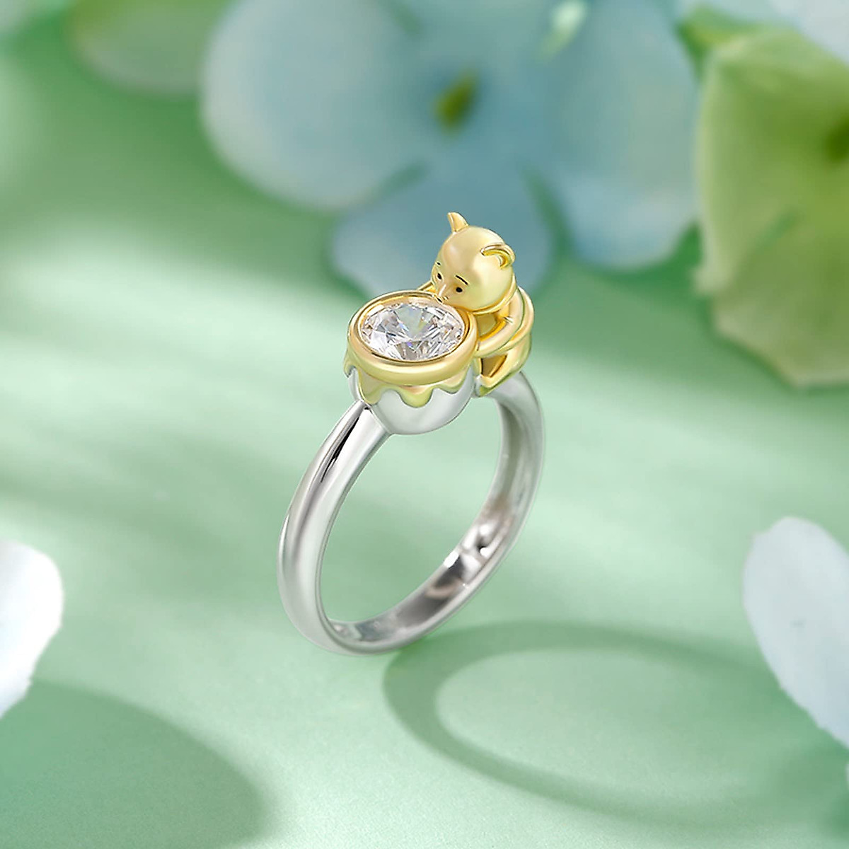 Jeulia "Bear Holding Honey Pot Round Cut Sterling Silver Ring Fashion Anniversary Promise Engagement Wedding Ring Set for Her With Gift Jewelry Box (Honey Pot, 10.5)