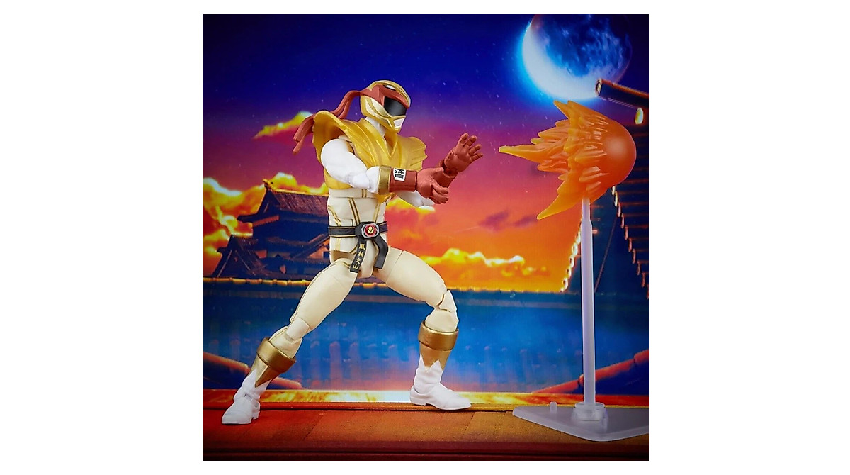 Ryu Crimson Hawk Ranger Power Rangers x Street Fighter Figure
