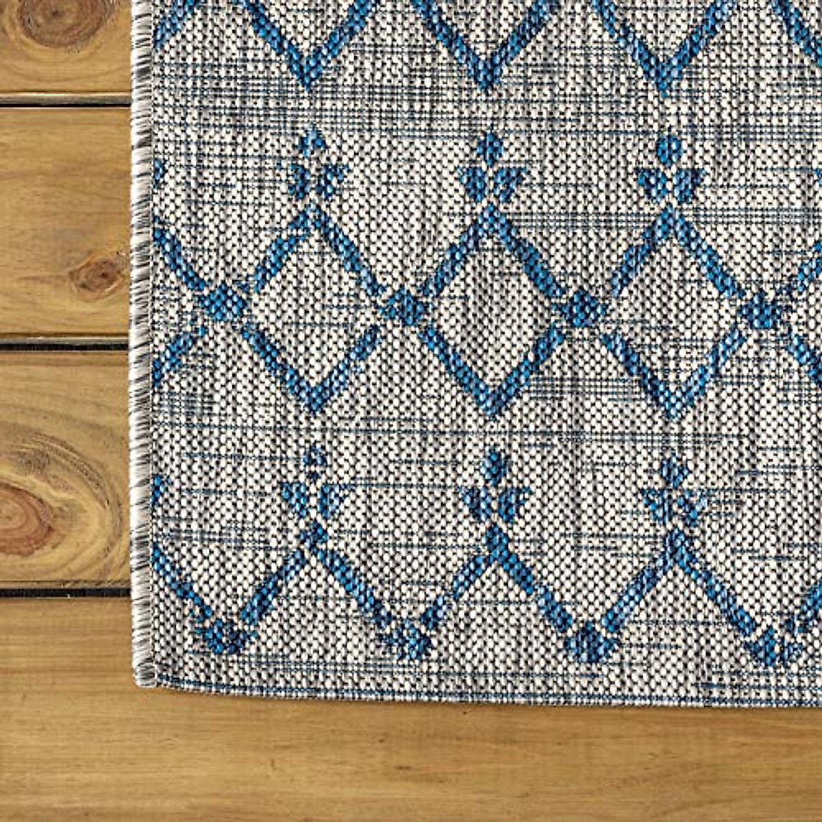JONATHAN Y SMB108A-3 Ourika Moroccan Geometric Textured Weave Indoor Outdoor Area Rug, Bohemian, Rustic, Scandinavian Easy Cleaning,Bedroom,Kitchen,Backyard,Patio,Non Shedding, Light Gray/Navy, 3 X 5