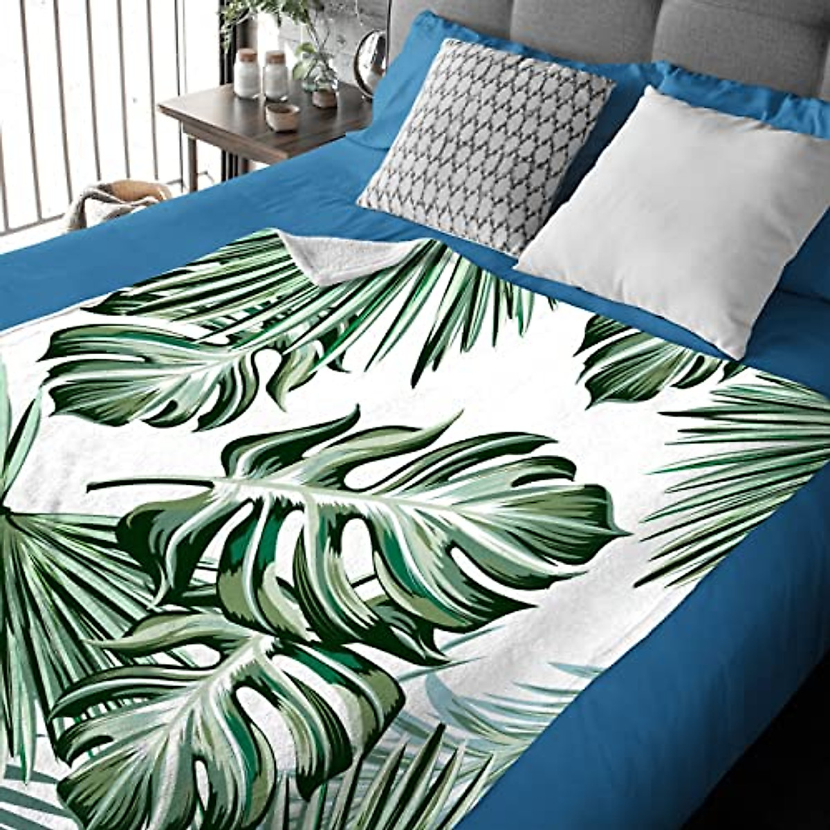 Softerhug Blanket Monstera Deliciosa Palms Tropical Plants Soft Cozy Throw Lightweight Microplush Blankets for Couch Bed Sofa All Season Warm-80"x60" Queen for Women Men