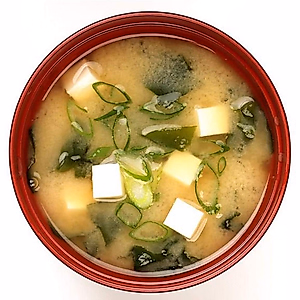 JapanBargain 3422, Set of 2 Japanese Style Soup Bowl with Lid and Spoon Set Miso Soup Bowl Rice Bowl Snack Bowl Dessert Bowl Appetizer Bowl, Black and Red Color, 11 oz