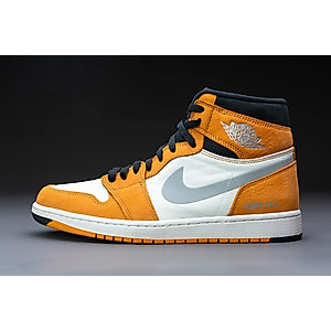 Jordan Mens Air Jordan 1 Element Gore-TEX DB2889 700 Light Curry - Size 9.5