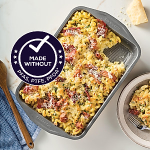 Circulon Total Nonstick Baking Pan With Lid / Nonstick Cake Pan With Lid, Rectangle - 9 Inch x 13 Inch, Gray