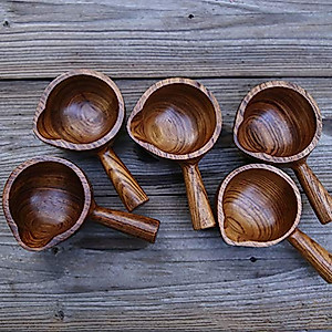 Cabilock Water Bailer Scoop Wooden Dipper Spoon Bath Rinse Cup Wooden Scoop Ladle Japanese Style Water Ladle Dipper Bath Scoop Cup for Water Sauna Garden Tea Wood Water Scoop Wooden Ladle Rinse Ladle