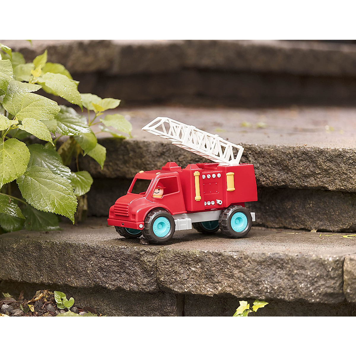 Battat – Toy Fire Truck & Figures – Classic Toddler Trucks – Red Fire Engine Toy – Soft Rubber Wheels – 18 Months + – Fire Engine