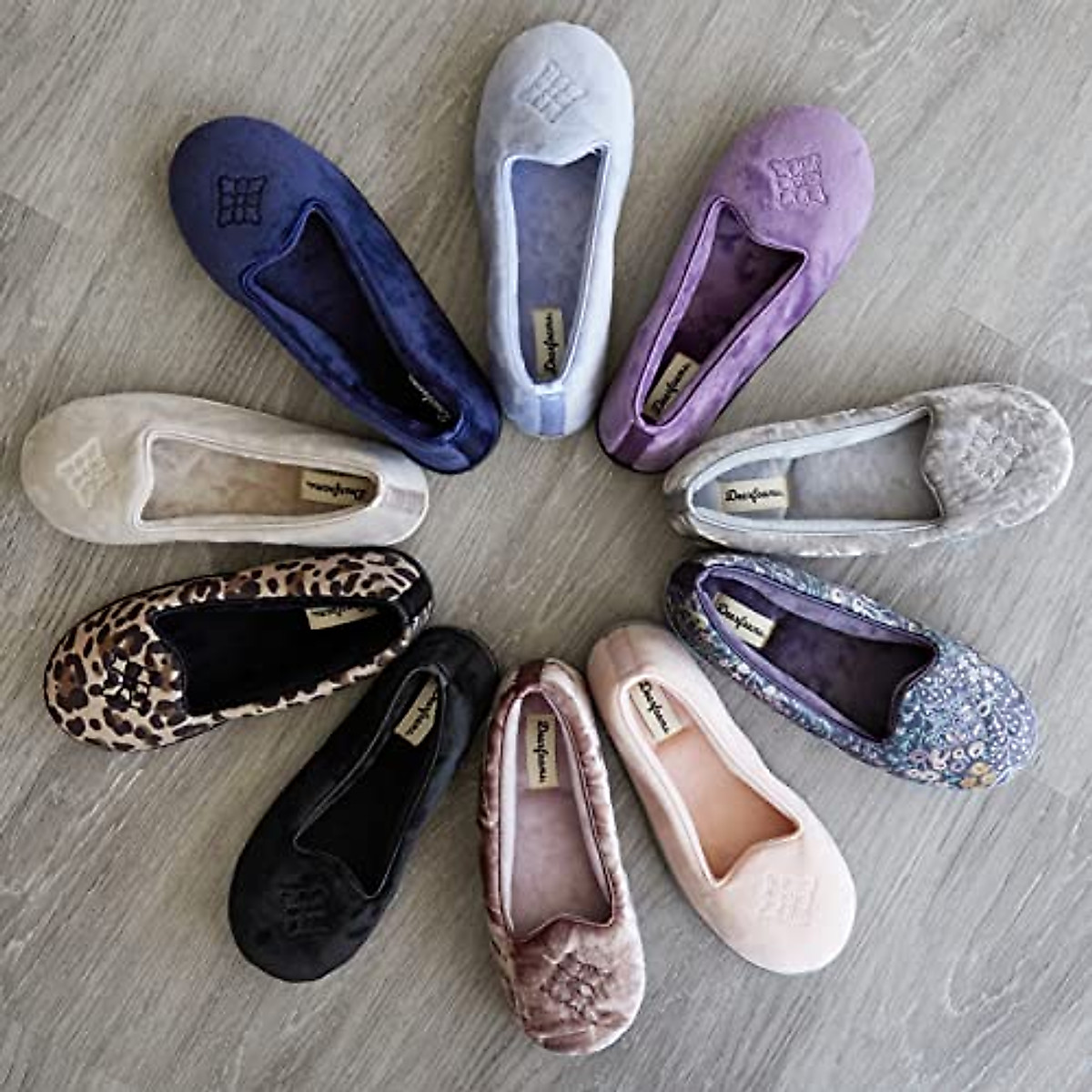 Dearfoams Women's Rebecca Lightweight Cozy Memory Foam Closed Back Slipper with Wide Widths, Peacoat, 9-10