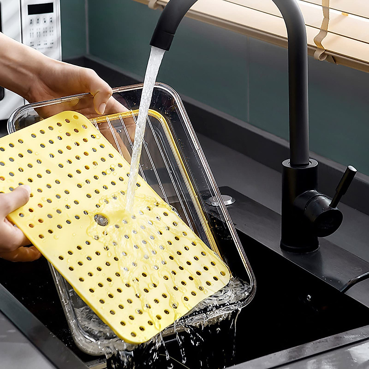 Food Storage Containers with Handles and Lids BPA Free Plastic Airtight Kitchen Home Pantry with Time Recording Organizer for Food Drinks Fruit Vegetable Meal Salad Sandwich Leak Proof