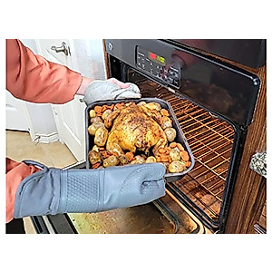 Deluxe Non Stick Roaster/Roasting Pan with Handles and Grill Rack, Excellent for Turkeys, Hams and Chickens 14.5" x 11.5", Black
