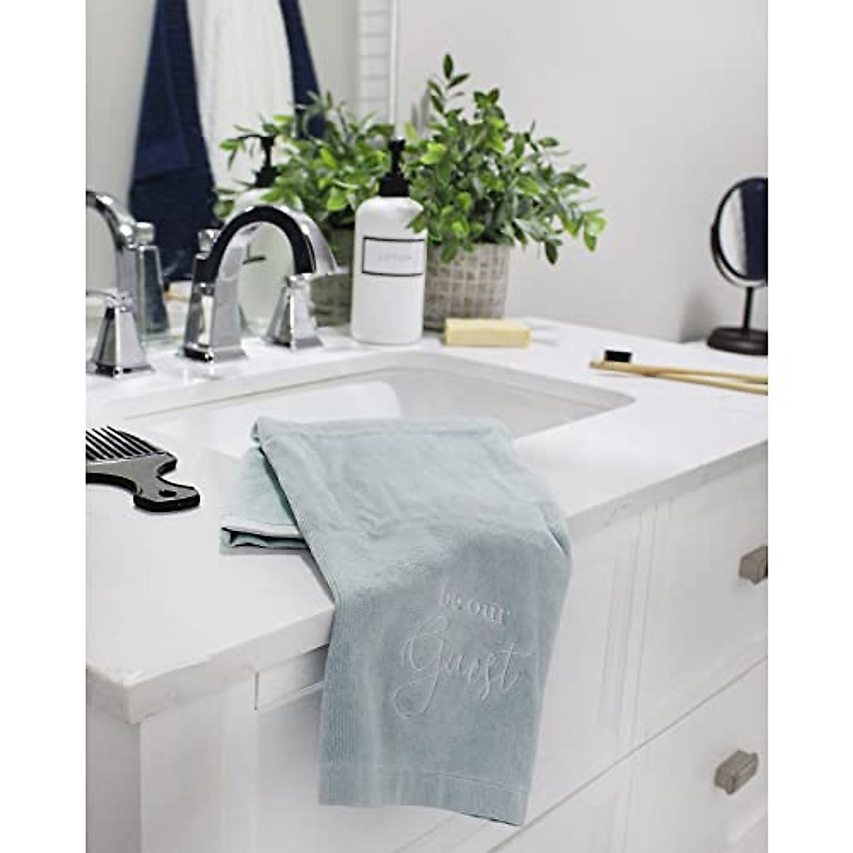 AuldHome Guest Towels (Set of 2, Green); Be Our Guest Monogrammed Hand Towels