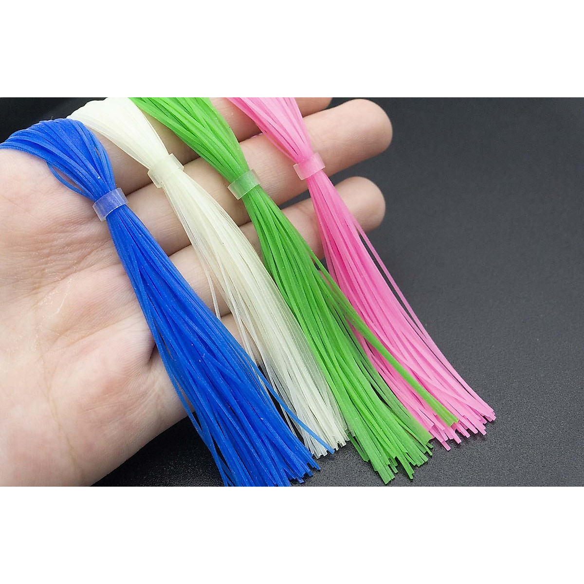 HTHYLURE Bright Luminous Fishing Jig Skirt Lures Jig Lure Skirts 4 Colors 8 Bundles 400 Strands Soft Silicone Lure Skirts Glow in Dark Rubber Skirts Threads Fly Tying Materia Buzzbaits Bass Skirts