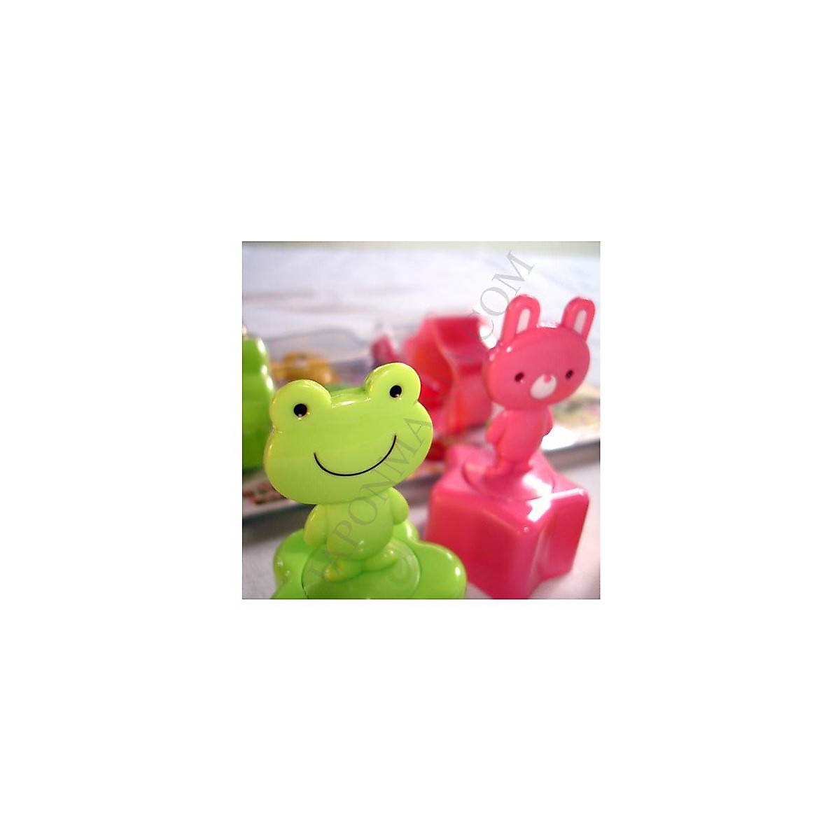 Torune TOR-P-2817 Flower, Round, Star Shaped Bread Cutter Set with Animal Press