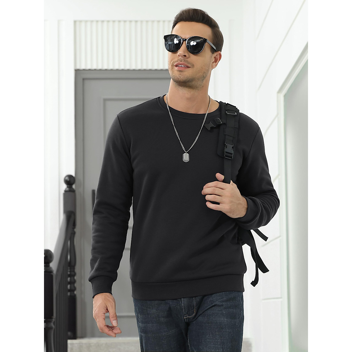 MAGCOMSEN Mens Winter Sweatshirt Crewneck Sherpa Warm Thick Sweatshirts Fleece Liner Thermal Athletic Casual Pullover Sweatshirt Black