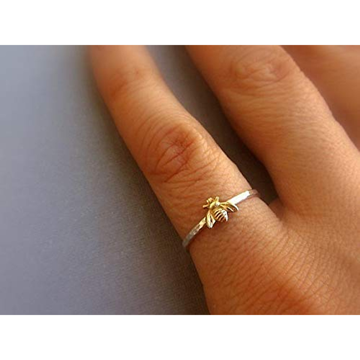 Metmejiao Fashion Cute Gold Bee Ring for Women Finger Wrap Around Craft Handmade Animal Lucky Honey Bee Knuckle Ring (6)