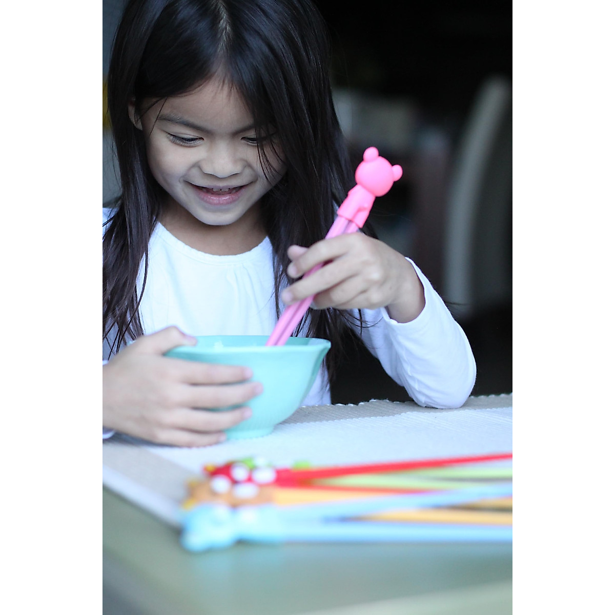 Kids chopsticks for kids children beginner adults toddler training chopsticks with reusable helper (Bears 5-Pack)