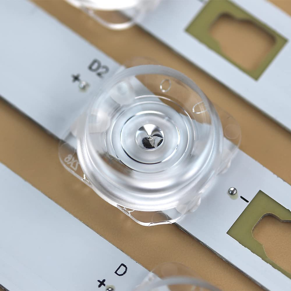 GuuYebe LT-70MAW795 E4AA70R E4SW7019 100012588 100068378 E4SW7019RKU RTRU7027-US RTRU7028-CA WR70UT4210 E78030 for Led Backlight Strip LED70D06A-ZC66AG-03 30370006001 02 03 04 05 06 70inch TV