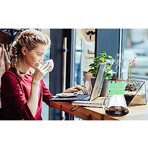 VVGCS Collapsible Travel Pour Over Coffee Maker Camping, Paperless Silicone Collapsible Pour Over Coffee Dripper with Metal Coffee Filter, Portable Coffee Strainer Pour Over Cup Single Serve (Green)