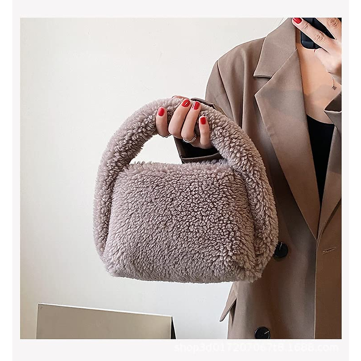 XPONNI Fuzzy Dumpling Bag, Cute Fluffy Bags Y2k, Cute Mini Handbags, Faux Fur Bag, Plush Underarm Bag (Light Brown)
