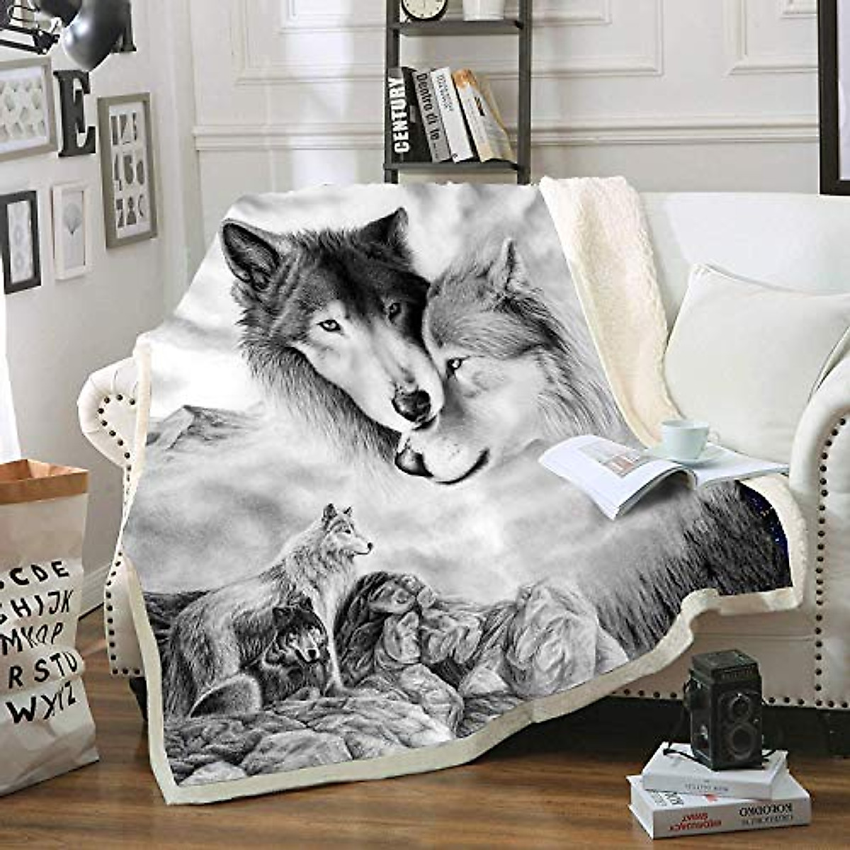 FYYFES Home Gray Wolf Comfort Warmth Soft Cozy Air Conditioning Machine Wash Black and White Rose Skull Sherpa Fleece Blanket (Throw 60"x80") (Gray Wolf), Queen