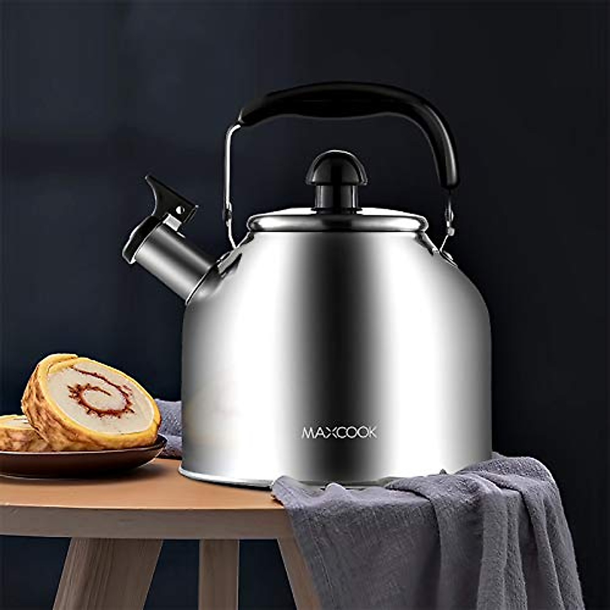 MAXCOOK 4.2 Quart/4L Stainless Steel Whistling Tea Kettle,Brushed Satin, Suitable to Boiling Water & Tea on Induction Stove, Gas Stove Top