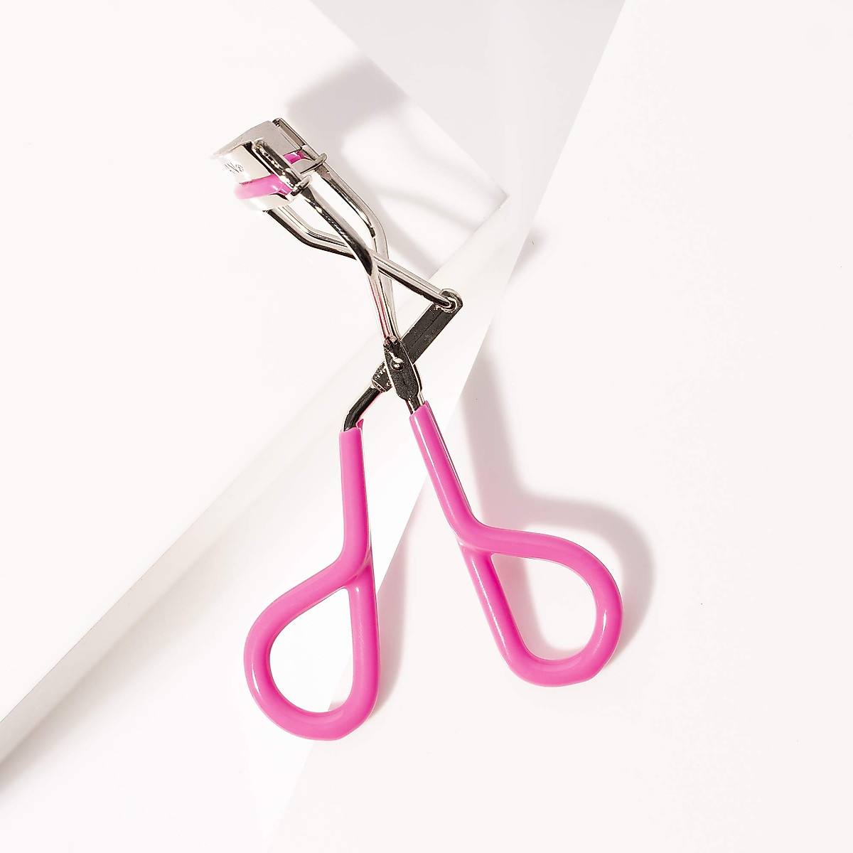 Tweezerman Neon Great Grip Eyelash Curler, Pink, 0.3 Oz