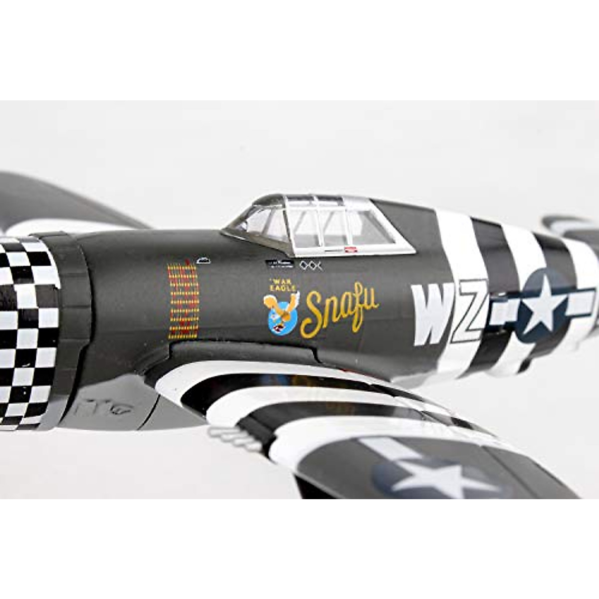 Daron Postage Stamp P-47 Thunderbolt Snafu 1/100 PS5359-3,Black