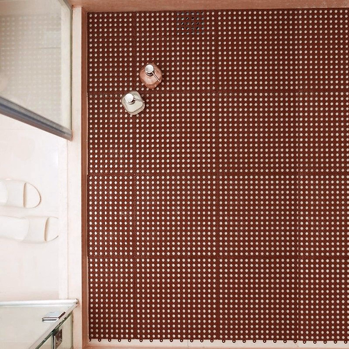 16Pack 11.8 x 11.8 Inch Interlocking Rubber Floor Tiles Non-Slip Shower Pool Deck Tiles for Flooring, Soft PVC Splicing Modular Cushion Mat Drainage Mats for Patio Garage Kitchen Bathroom (Brown)