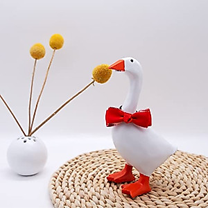 TTKX-BLTU Magnetic Duck Key Holder, Magnetic Goose Key Hooks,Naughty Goose,Cute Keychain, Beautiful Desktop Decoration, Porch Decoration, Funny Home Decorations for Your Home