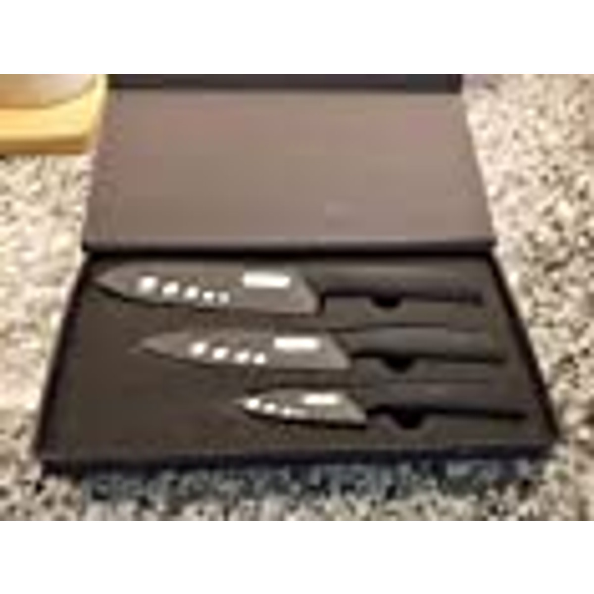 SENDAIST Set of 3 Sharp Ceramic Kitchen Knives With Anti-slip handle & sheath – 6” Chef Knife, 5” Utility Knife and 3'' Fruit Knife