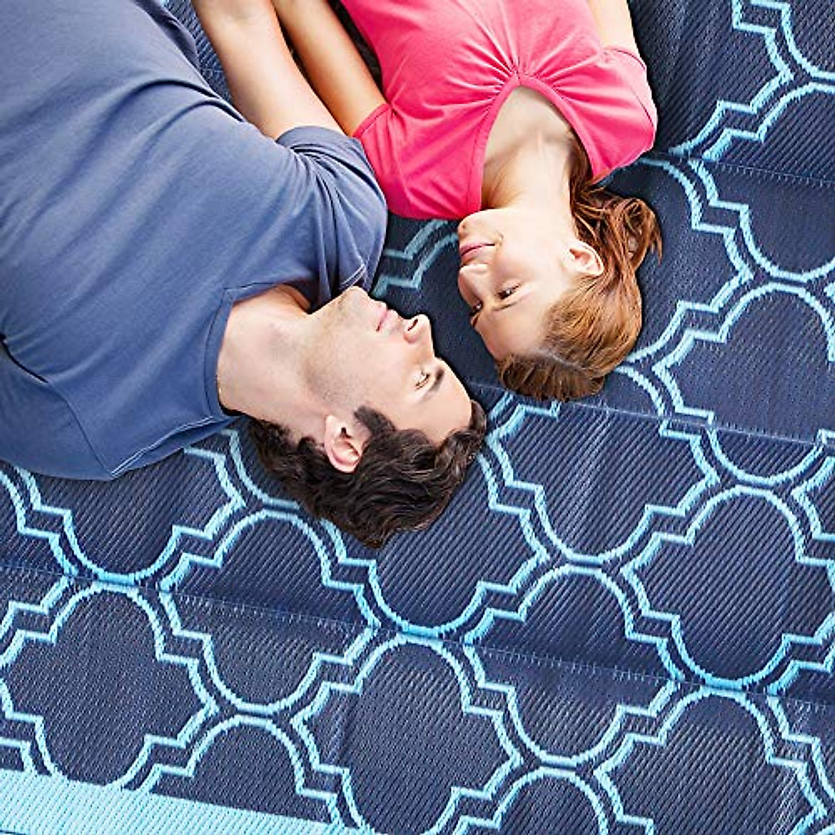 SAND MINE Reversible Mats, Plastic Straw Rug, Modern Area Rug, Large Floor Mat and Rug for Outdoors, RV, Patio, Backyard, Deck, Picnic, Beach, Trailer, Camping (5' x 8', Blue Quatrefoil)