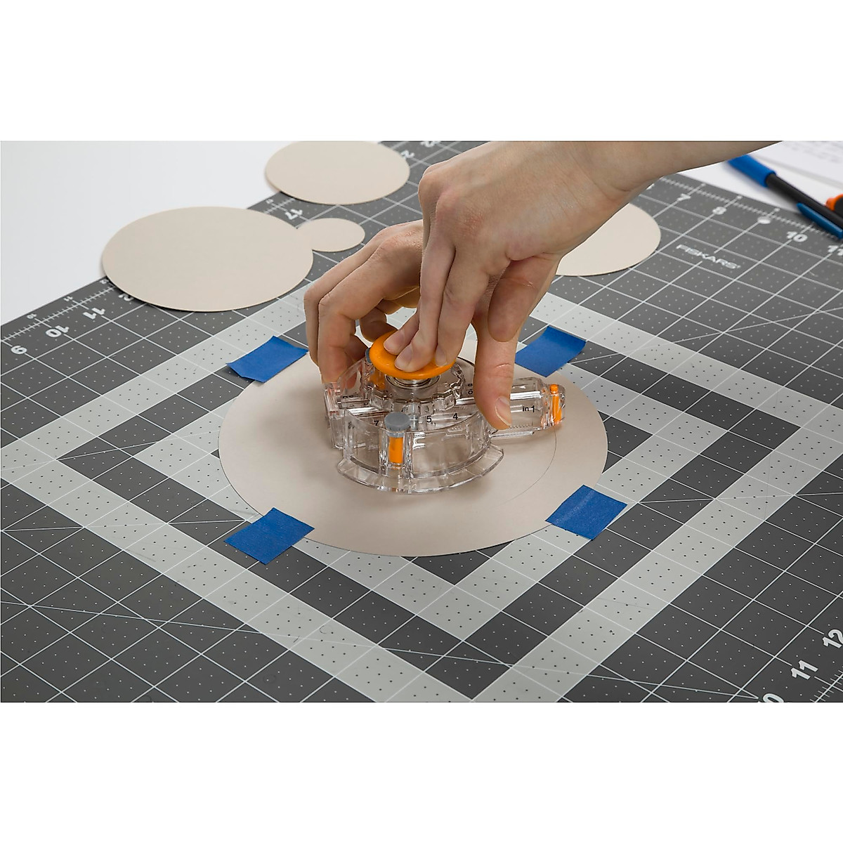 Fiskars 193800-1001 Paper Circle Cutter with 3 Replacement Blades, Orange