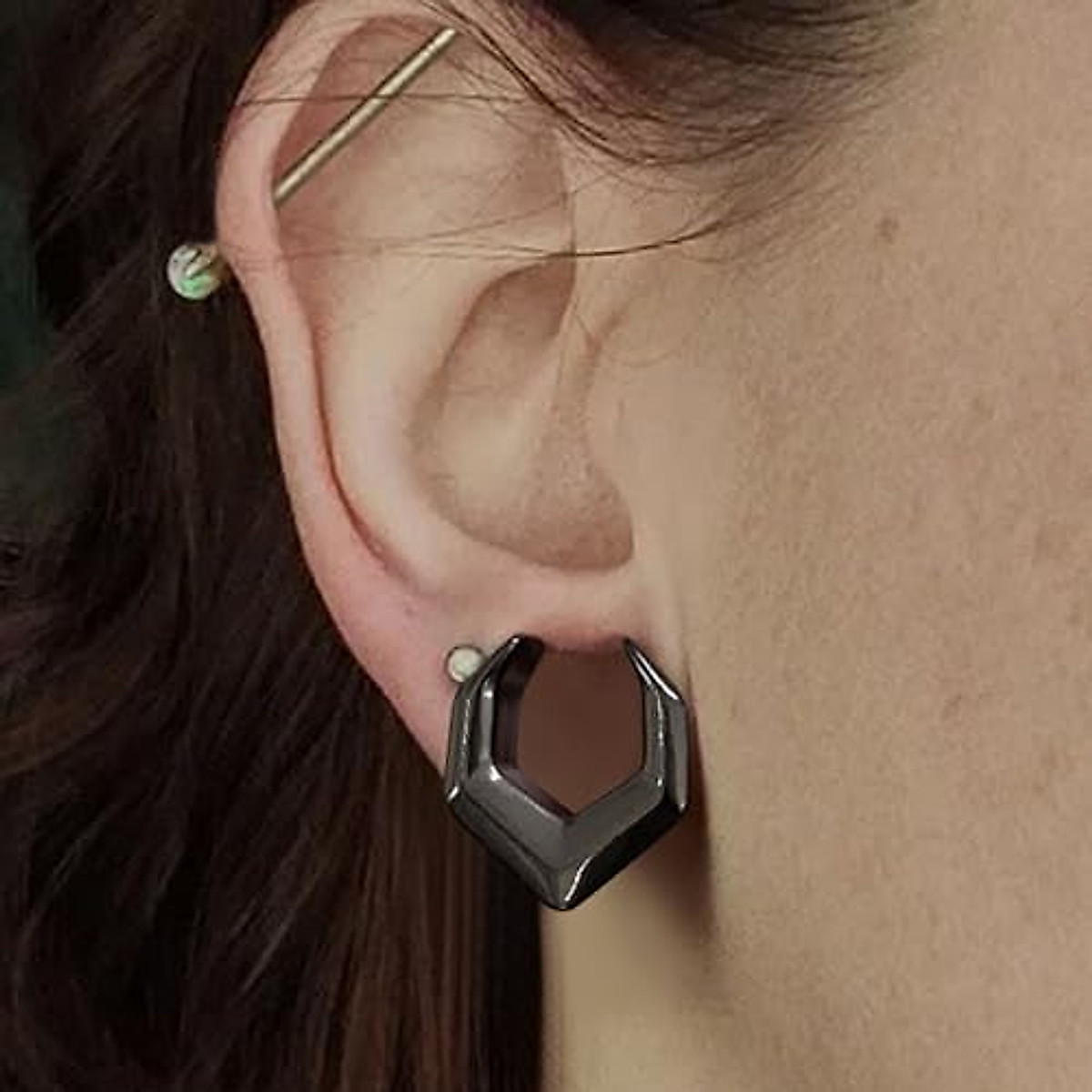 LADEMAYH 2Pcs 7/8 Gauges for Ears, Cool Hexagon Black 7/8 Plugs Ear Gauges for Women, 22mm Gauges for Ears, Surgical Steel Saddle Plugs Tunnels Gauge Earrings