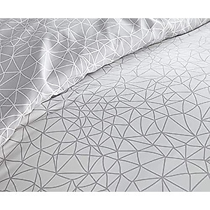 Geometric Maze Collection - Premium Quality, Soft, Wrinkle, Fade, & Stain Resistant, Easy Care, Oversized Duvet Cover Set, King / California King, Grey