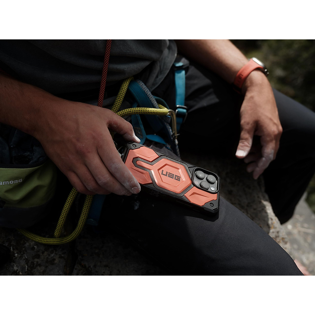 URBAN ARMOR GEAR UAG Case [Updated Ver.] Compatible with iPhone 15 Pro Case 6.1" Monarch Pro Mallard Built-in Magnet Compatible with MagSafe Charging Premium Rugged Military Grade Protective Cover