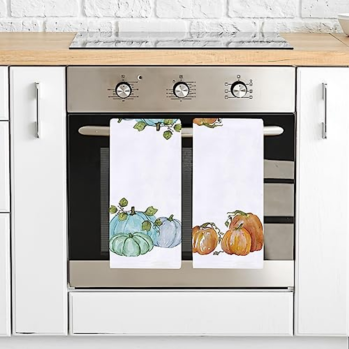 Secarond Fall Pumpkin Kitchen Dish Towel 18 x 28 Inch Set of 2, Autumn Harvest Thanksgiving Pumpkins Farmhouse Holiday Tea Towels Dish Cloth for Cooking Baking