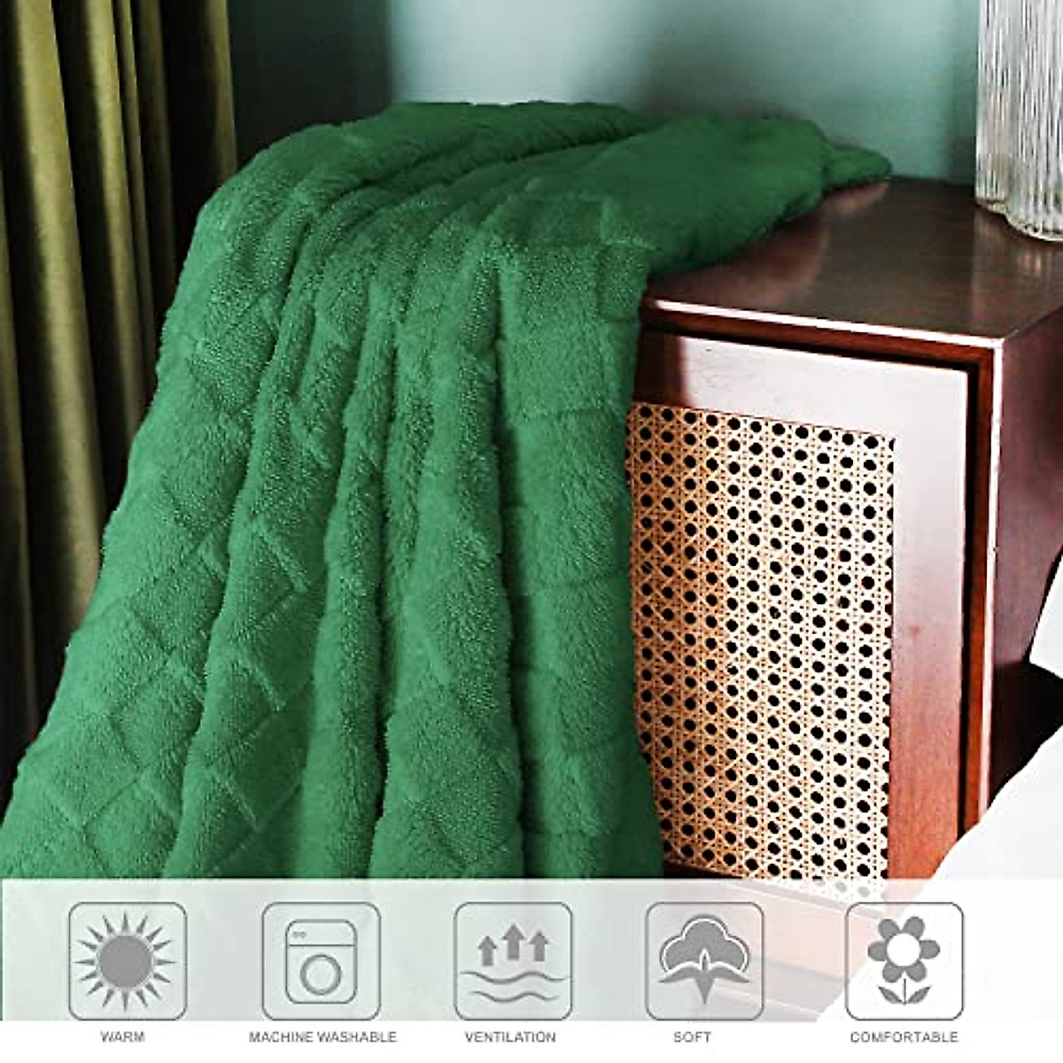 BOPRIO Throw Blanket Fuzzy Plaid Blanket for Sofa Couch or Bed, Throw Size 330GSM Luxury Fleece Soft Warm Blanket for All Seasons, 50 x 60 Inch Green
