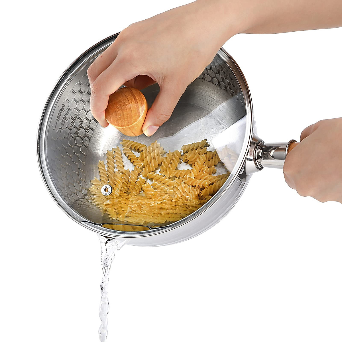 DEAYOU Stainless Steel Saucepan with Glass Lid, 2 Quart Yukihira Sauce Pan with Wood Handle, Traditional Japanese Snow Pan Pot with Two Side Spouts for Cooking, Noodles, Soups, Hot Milk, 8"