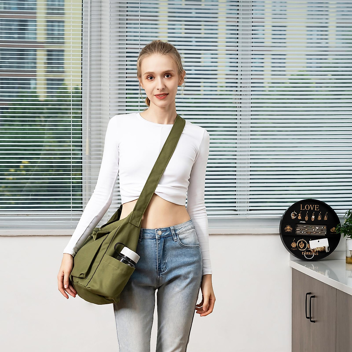 Women Canvas Hobo Messenger Handbags Large Crossbody Aesthetic Commuter Tote Bag with Multiple Pockets Adjustable Strap