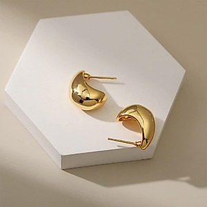 Chunky Gold Hoop Earrings for Women Lightweight Teardrop Earrings Hypoallergenic Gold Plated Earrings Trendy Waterdrop Stud Earrings for Birthday Gifts(Gold)