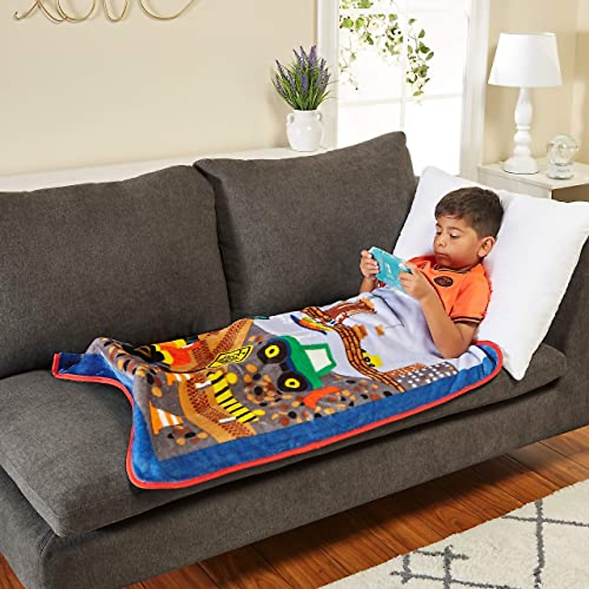 EVERYDAY KIDS Toddler Throw Blanket - 30" by 40" - Under Construction - Super Soft, Plush, Warm and Comfortable