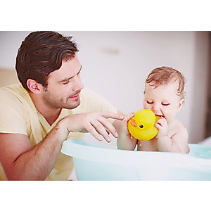 CICITOYWO Yellow Rubber Ducks, Preschool Large Bath Toys Bathtub Floating Squeaky Duckies Gift for Baby Shower Infants Kids Toddler Party Decoration, 7.2 inches (Large)