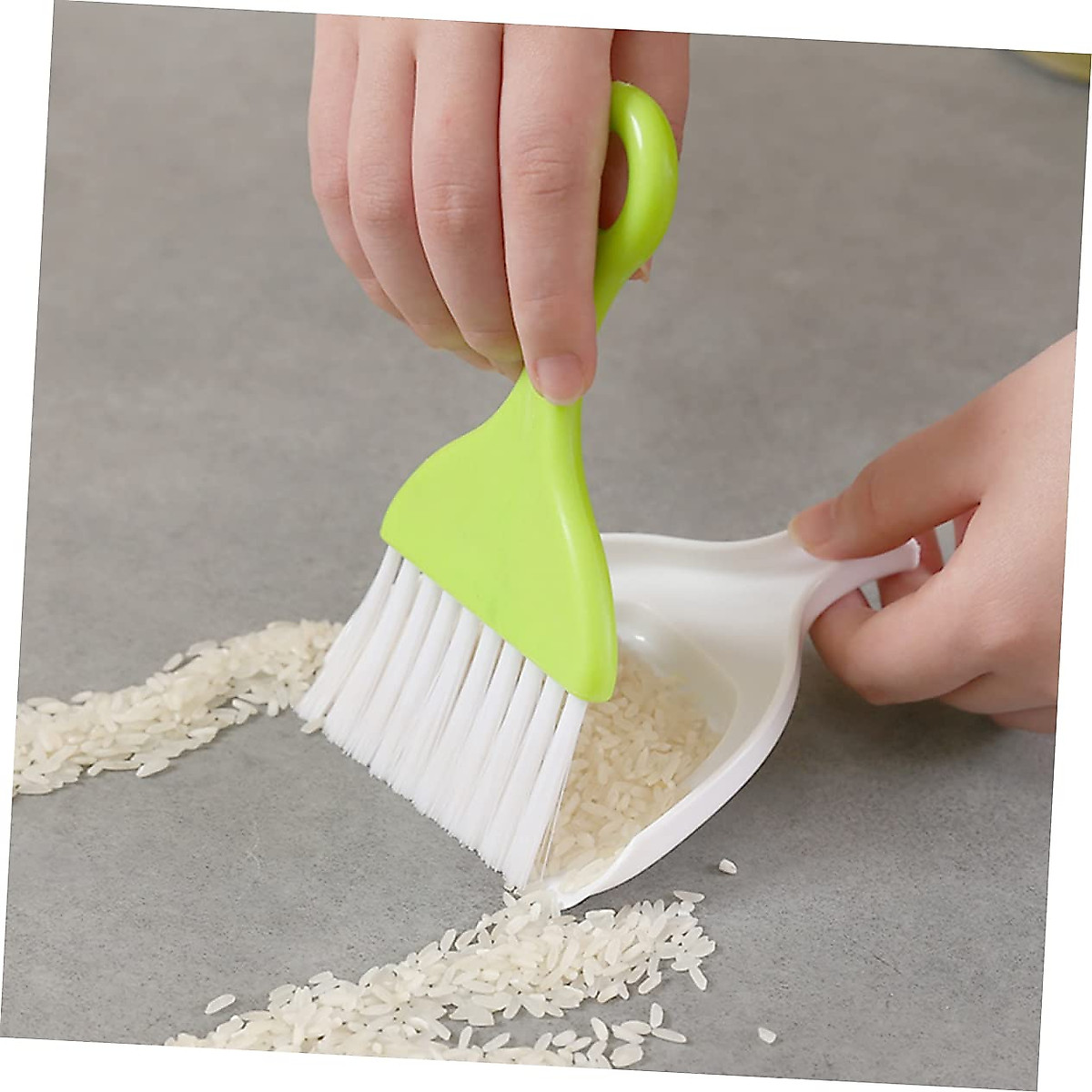 SOLUSTRE 2 Sets Keyboard Cleaning Tools Hand dust Broom Household Supplies Hand Whisk Broom Handled Dustpan Cleaning Dustpan Kids Broom Keyboard Broom Dustpan Mini Cleaning Brush Child